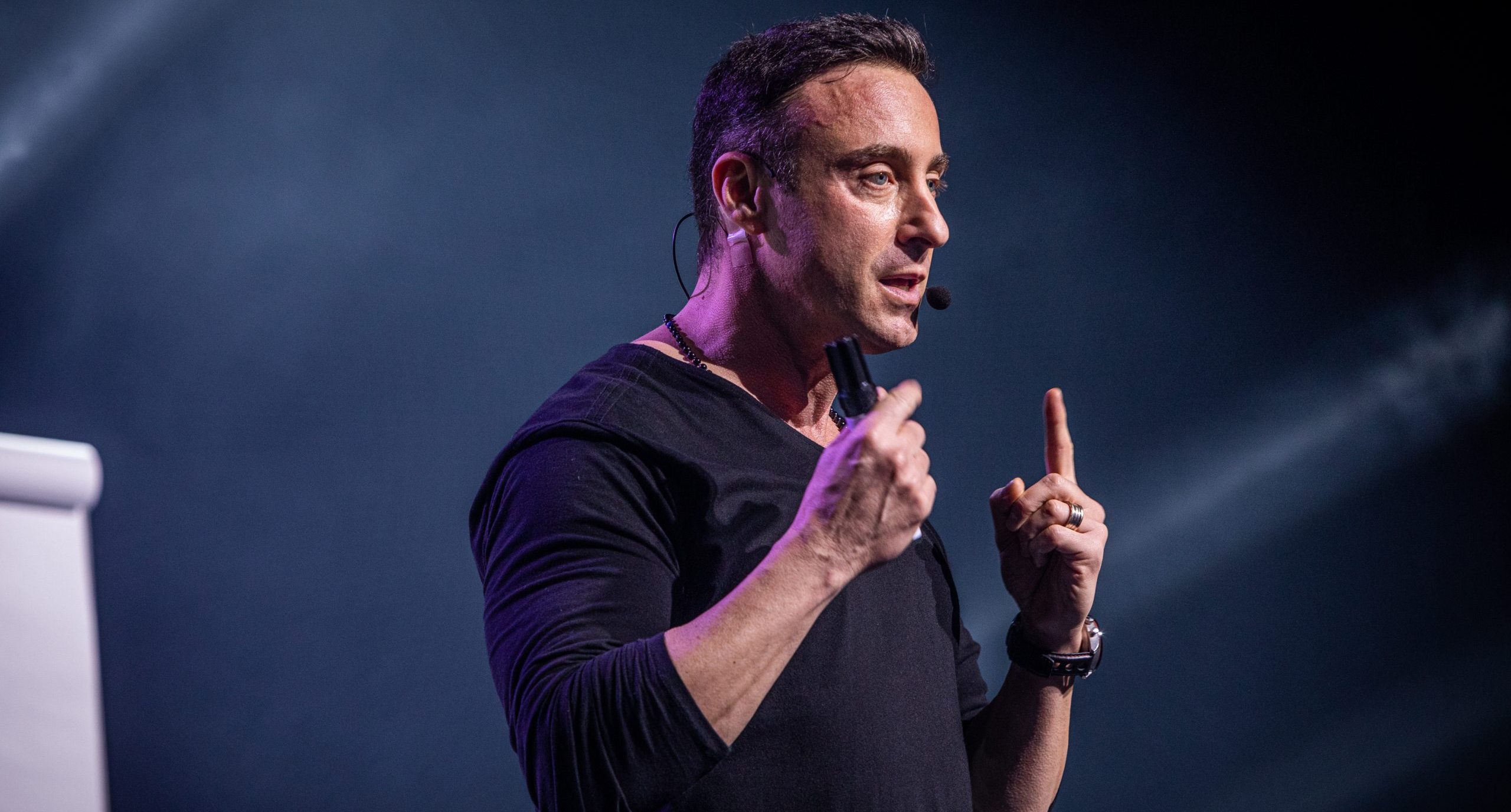 Les 6 habitudes qui ruinent votre année - GLOB par Franck Nicolas